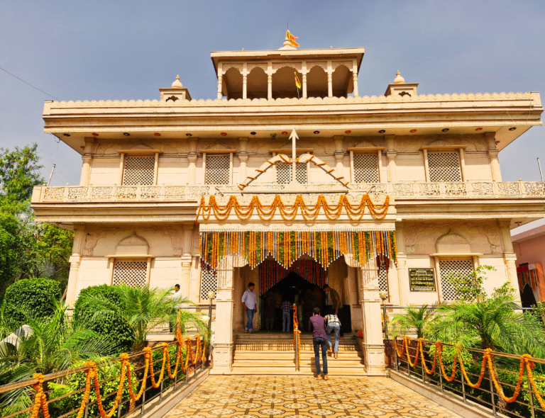Jhadi Wale Hanuman Ji Temple Naujhil Mathura - Mero Brajdham